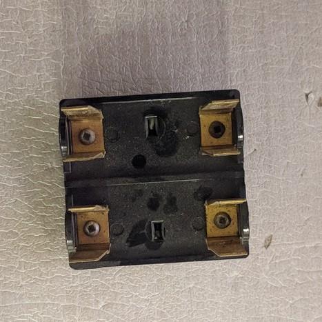 Fuse Holder 60A 230V - CEB - (FP-1007) — Metro Systems